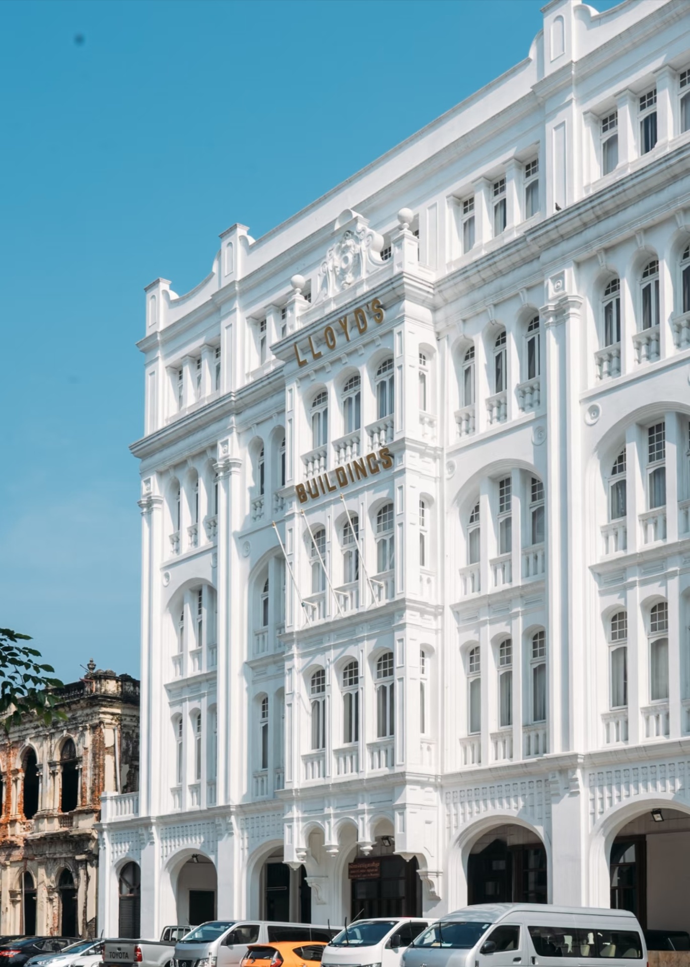 Colombo Citywalk | A quick tour of yet another rather boring capital by ...